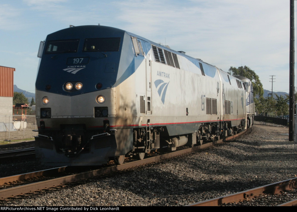 AMTK 197 on Coast Starlight